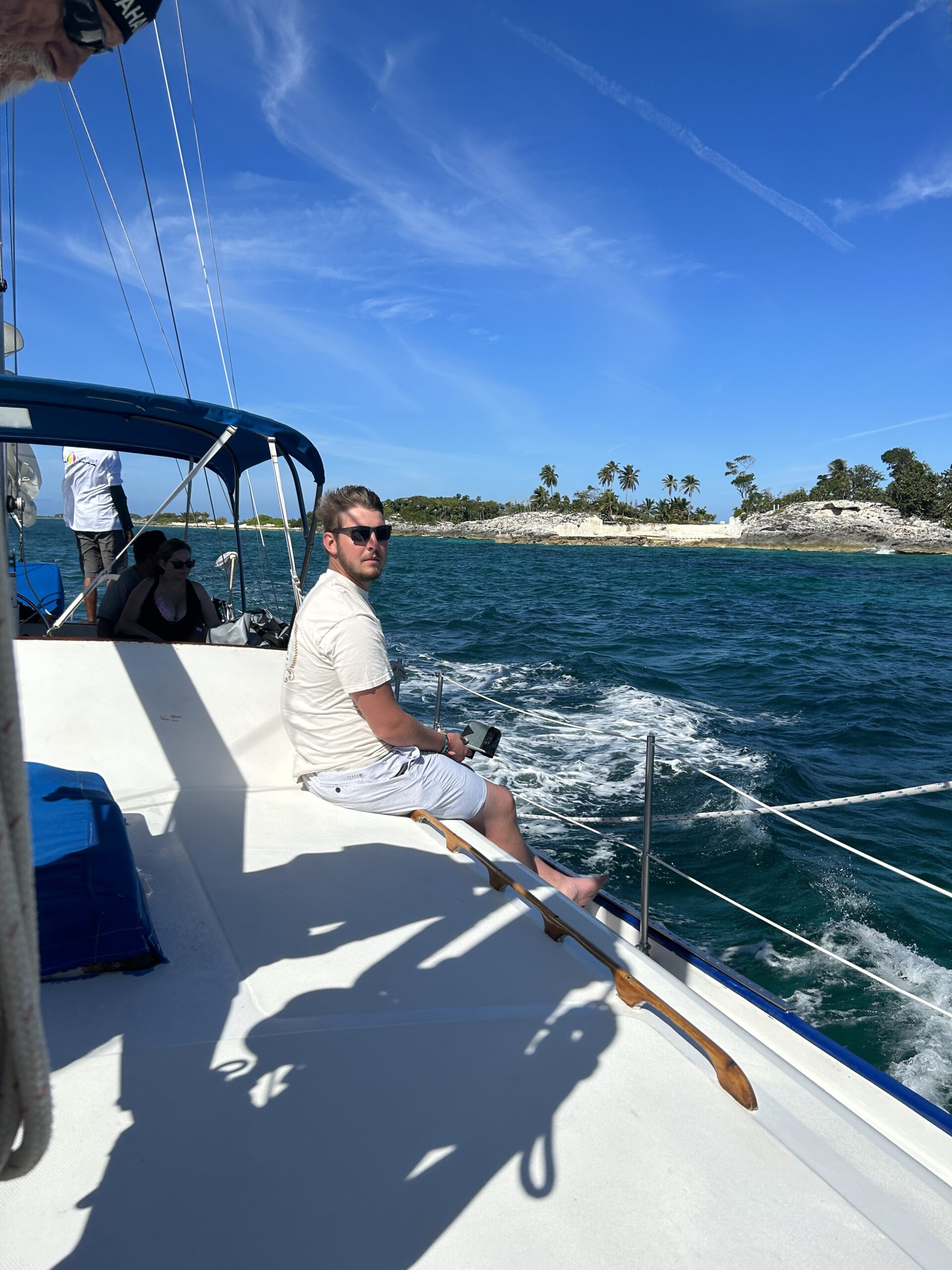 Gallery - Barefoot Sailing Cruises
